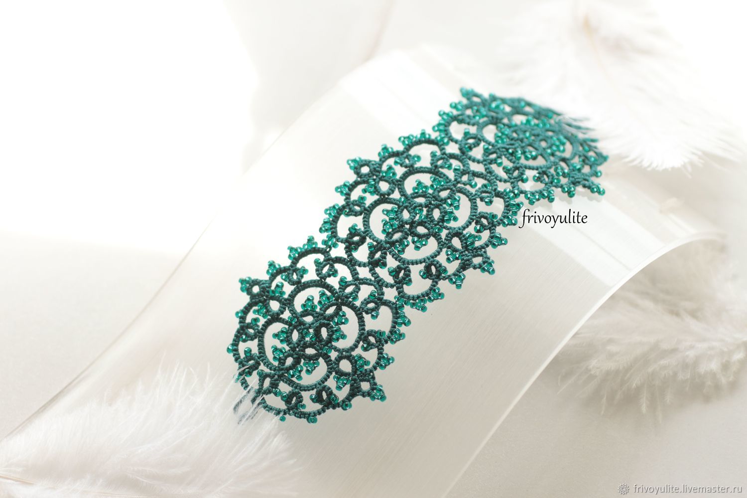 Серый браслет. Широкий кружевной браслет с бисером серого цвета купить в интернет-магазине ...