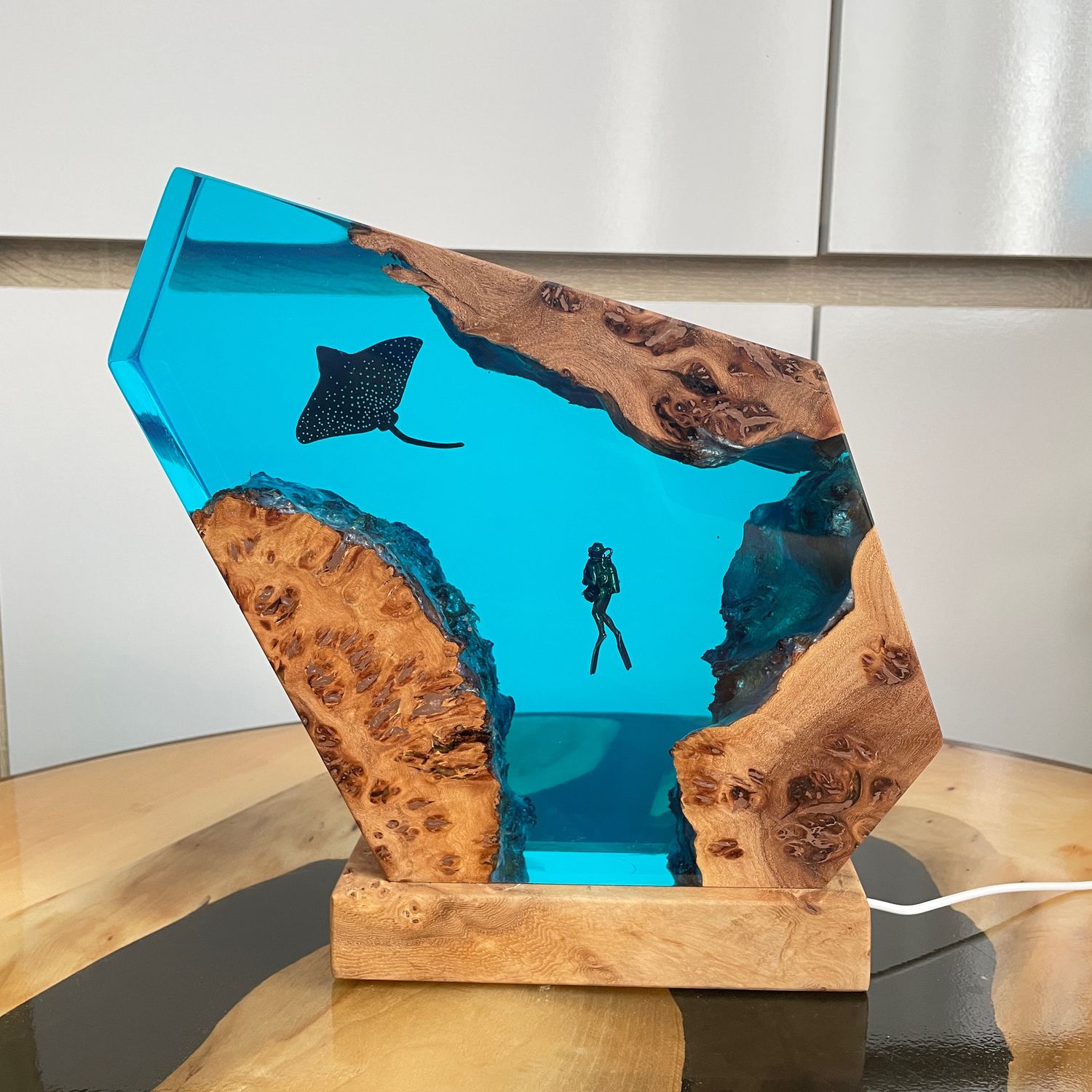 Светильник / Ночник из эпоксидной смолы в интернет-магазине Ярмарка ...