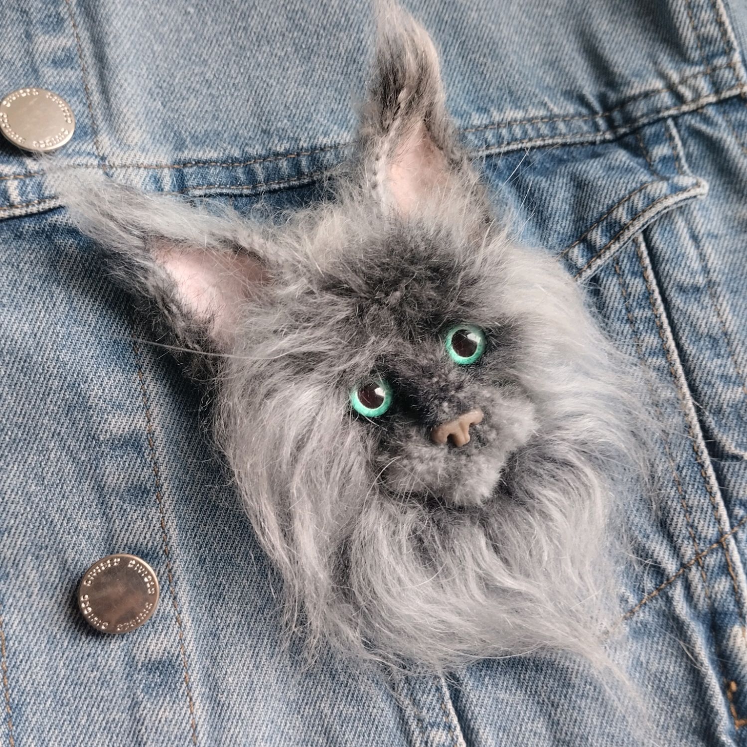 Брошь Мей-Кун в интернет-магазине Ярмарка Мастеров по цене 1450 ...