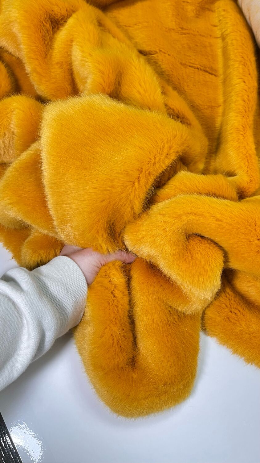 Искусственный мех/Дольче Габбана купить в интернет-магазине Ярмарка ...