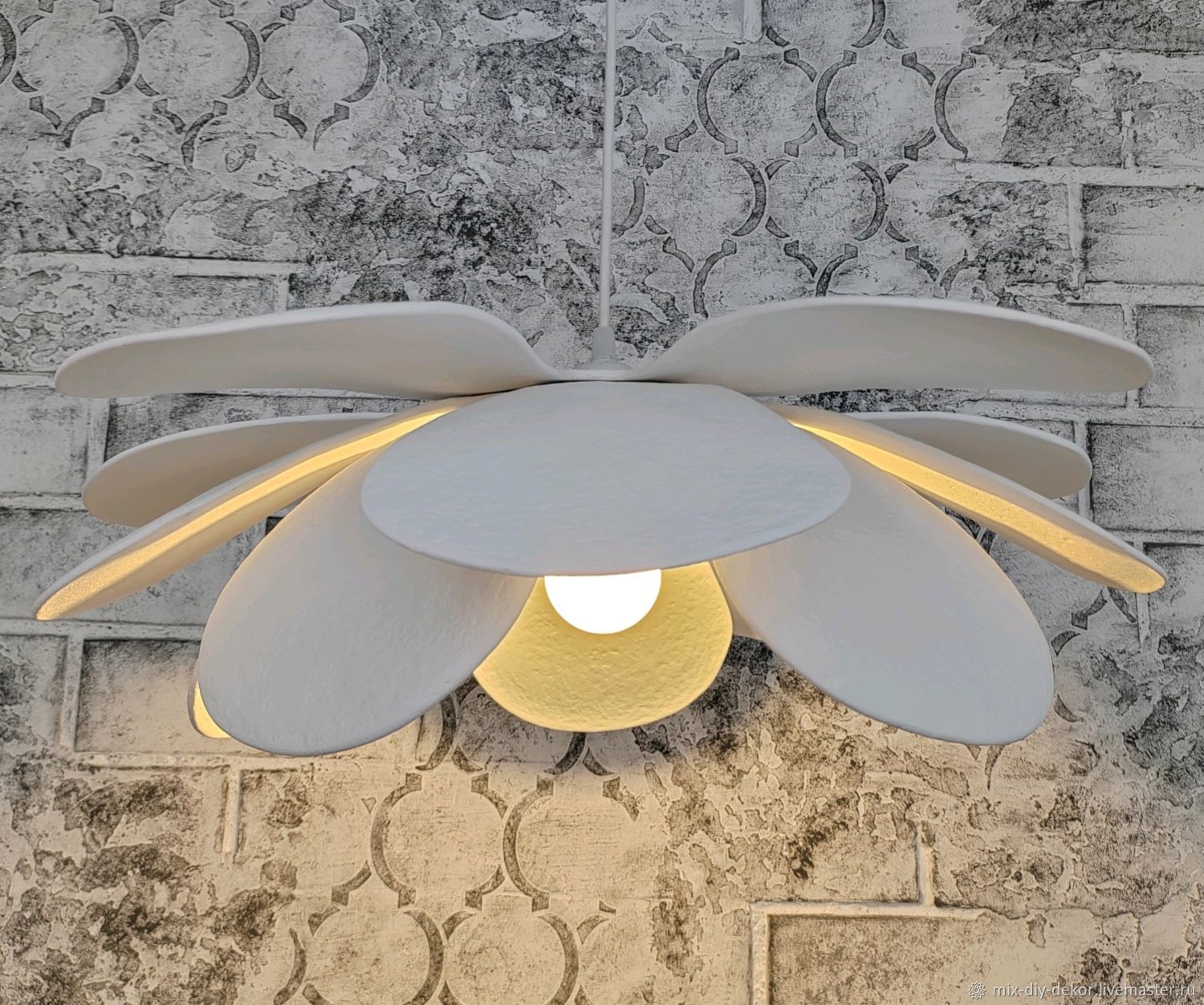 Светильник подвесной "Лепестки" на заказ в интернет-магазине Ярмарка ...