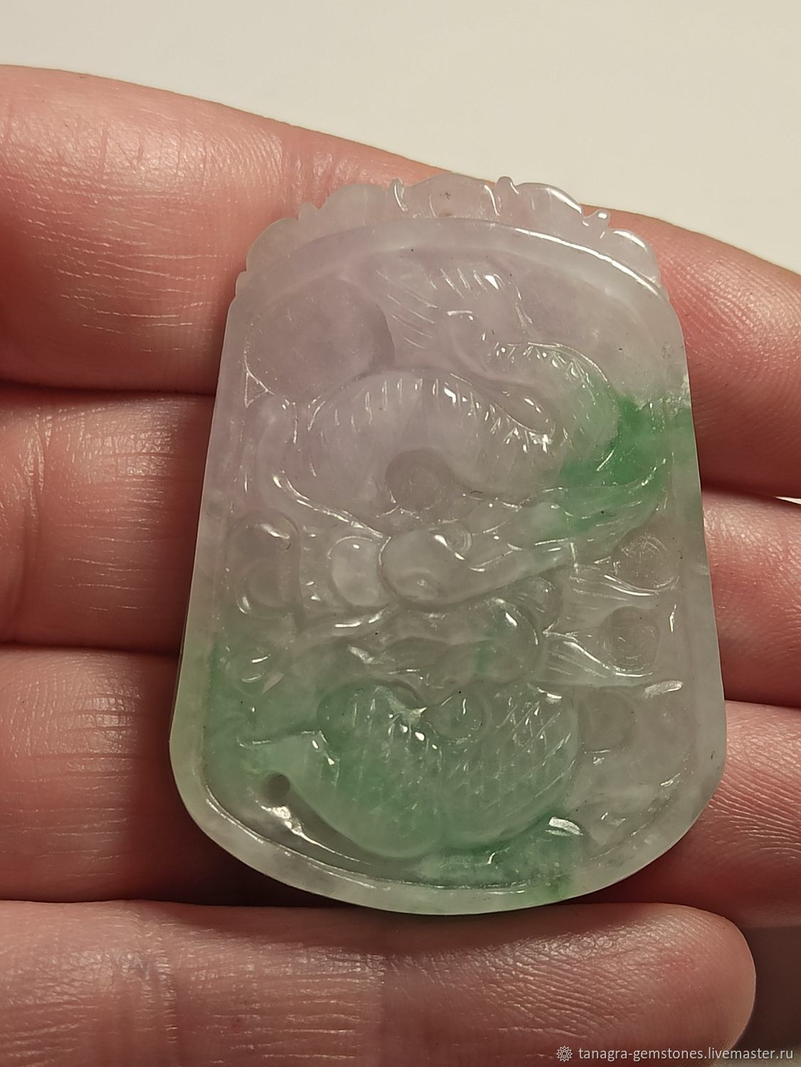 Жадеит «Фэй чюй юй» – Резная подвеска Дракон (?), 144,75 ct в интернет ...