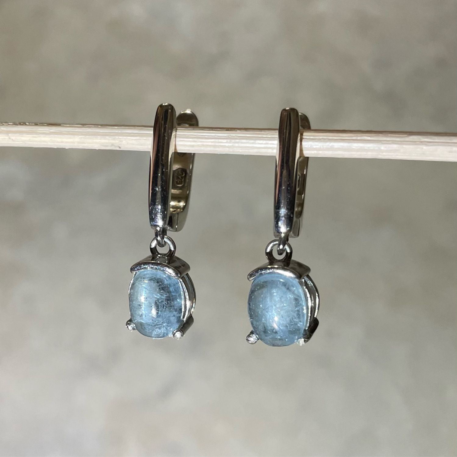 Серьги серебряные с натуральными аквамаринами купить в интернет ...