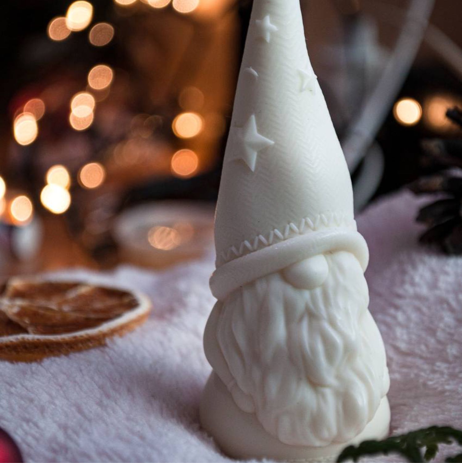 Гномик Новогодний свеча в интернет-магазине Ярмарка Мастеров по цене ...