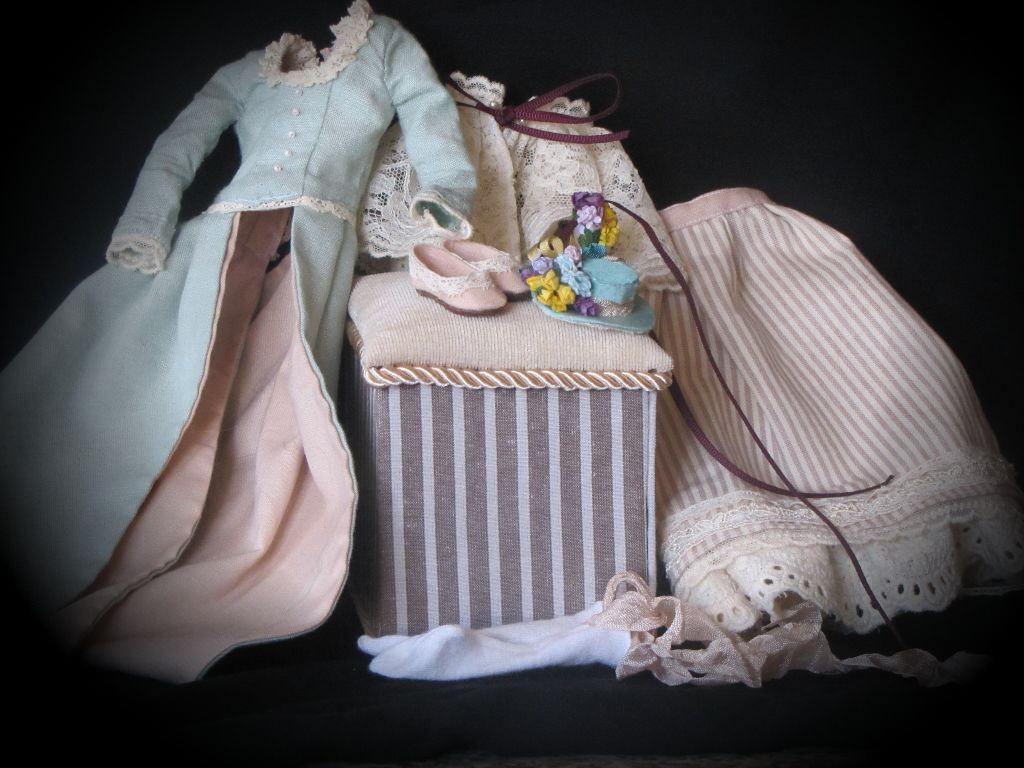 Эмми "Каникулы в закрытой школе" продана – заказать на Ярмарке Мастеров ...