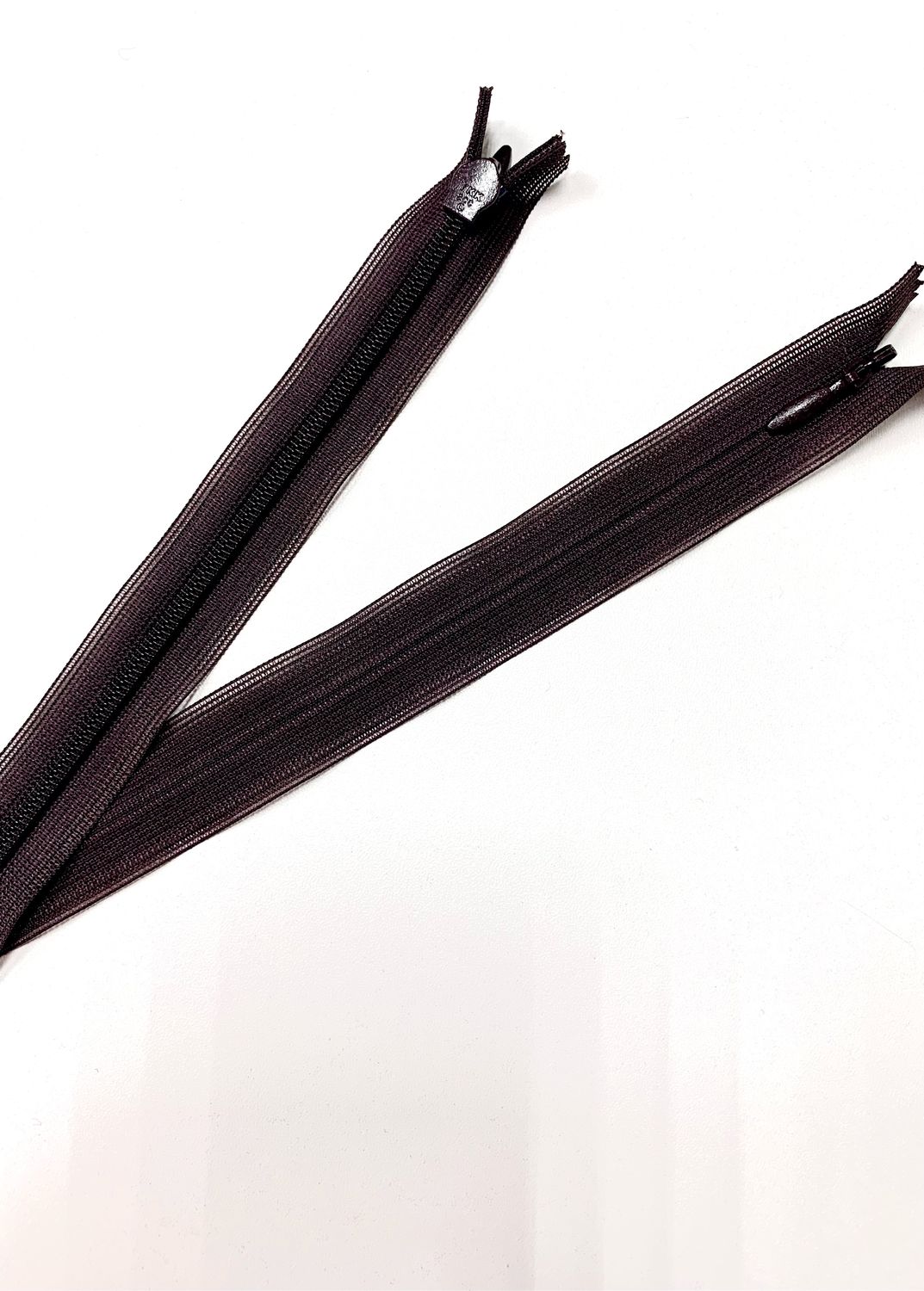 Молния японская потайная YKK 25 см, бордово-коричневая молния купить в интернет-магазине Ярмарка ...