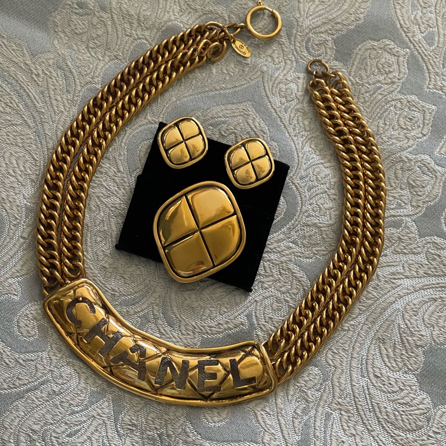 Винтаж: Шикарное колье Chanel лого , оригинал купить в интернет ...