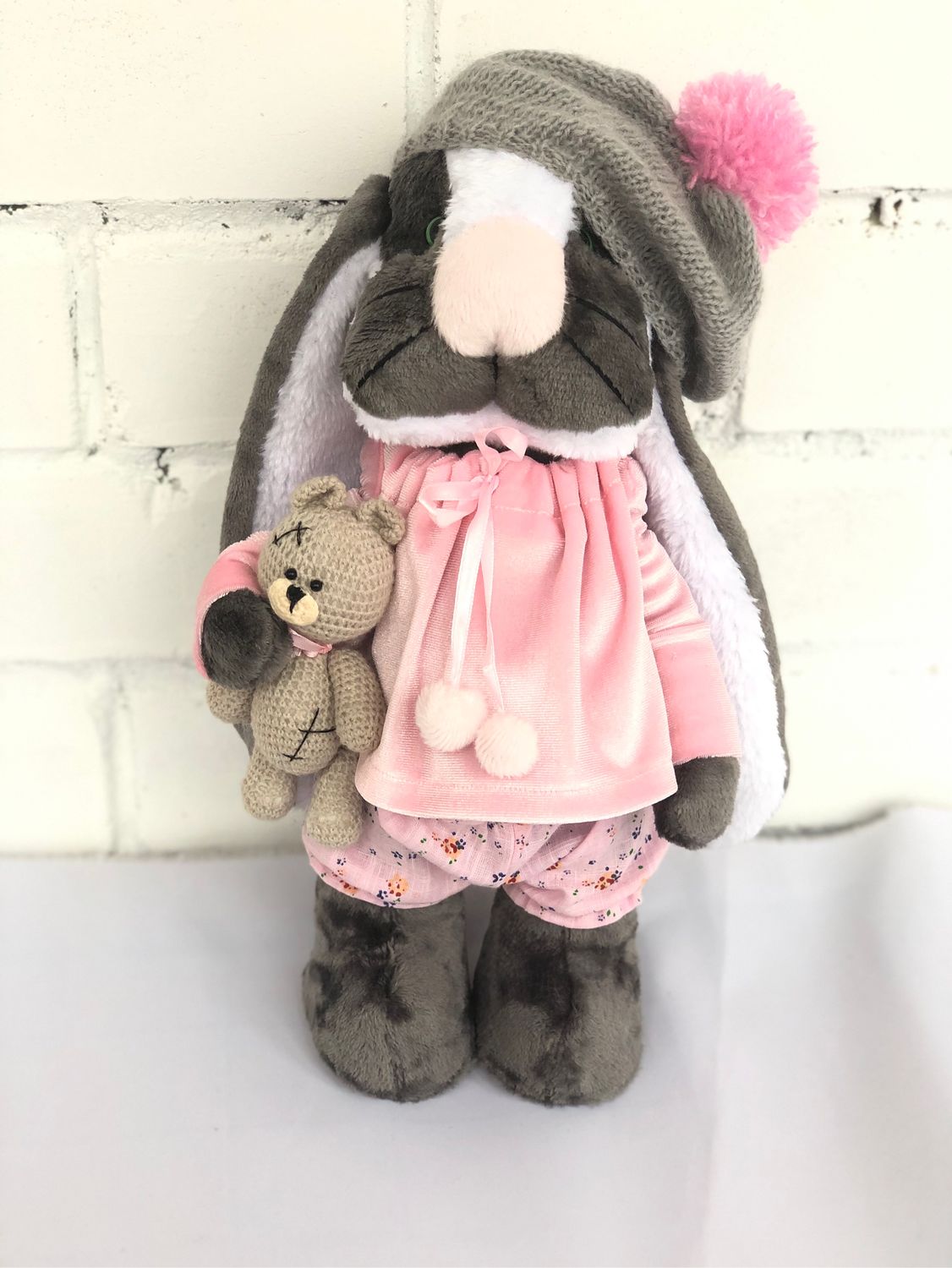 Зайка купить в интернет-магазине Ярмарка Мастеров по цене 2700 ₽ – QNJYMRU, Мягкие игрушки ...