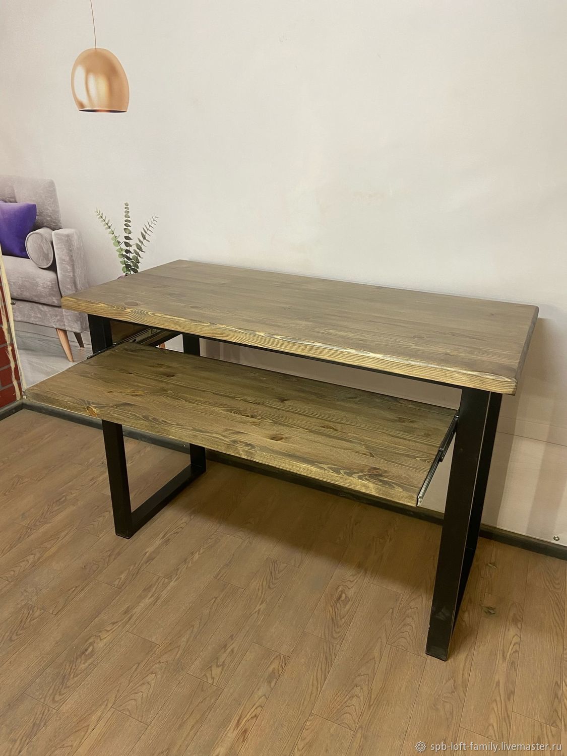 Компьютерный стол с выдвижной полкой в интернет-магазине Ярмарка ...