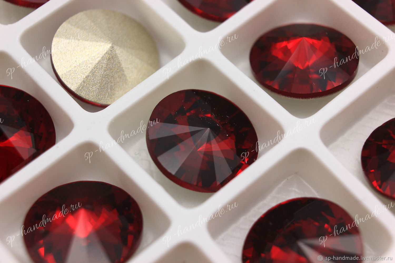 Риволи Aurora Ruby / 14 мм 1 шт (стекло K9): AU-30 купить в интернет ...