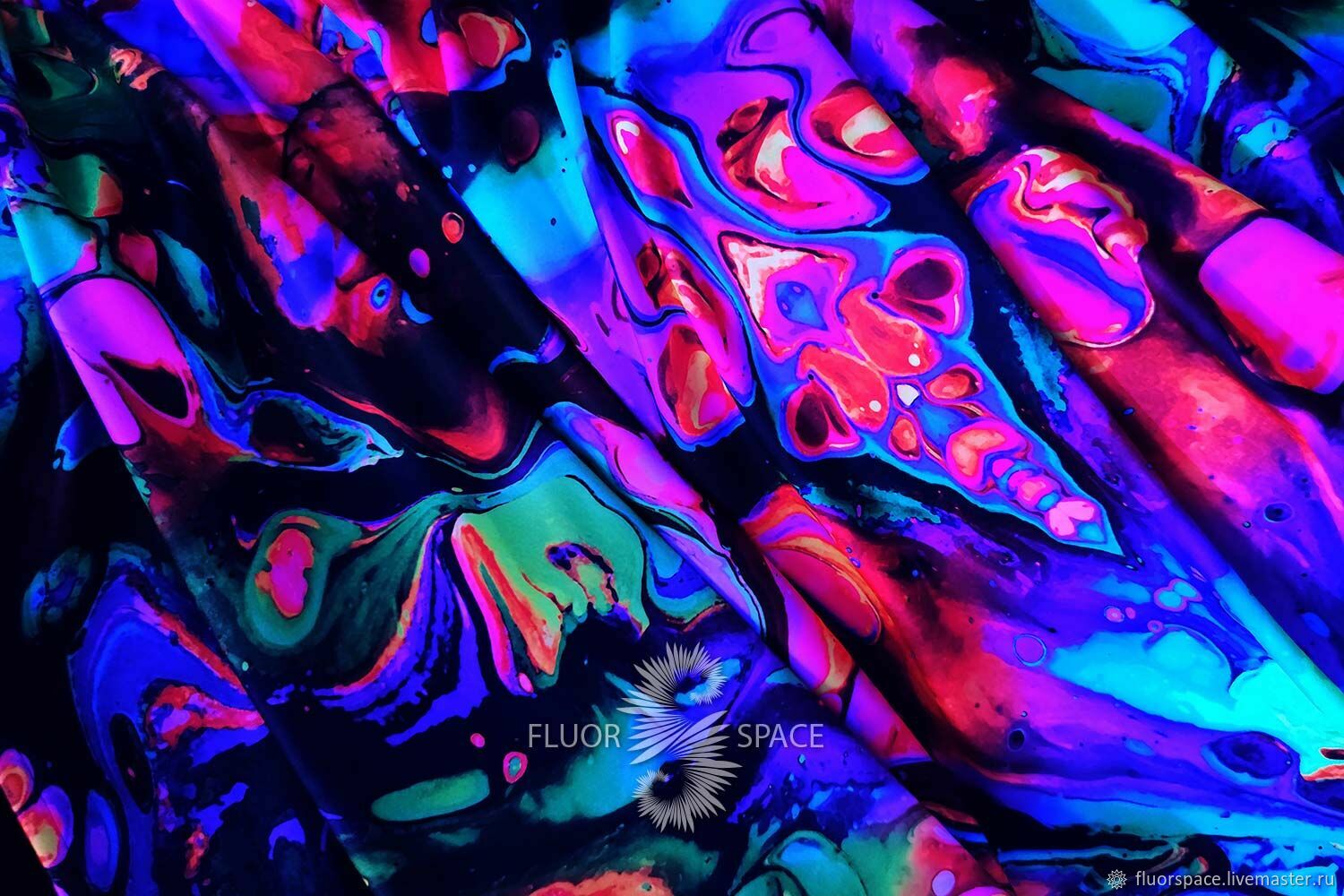 Плед флисовый «Acrillic 2», флуоресцентный в интернет-магазине на Ярмарке Мастеров | Пледы ...