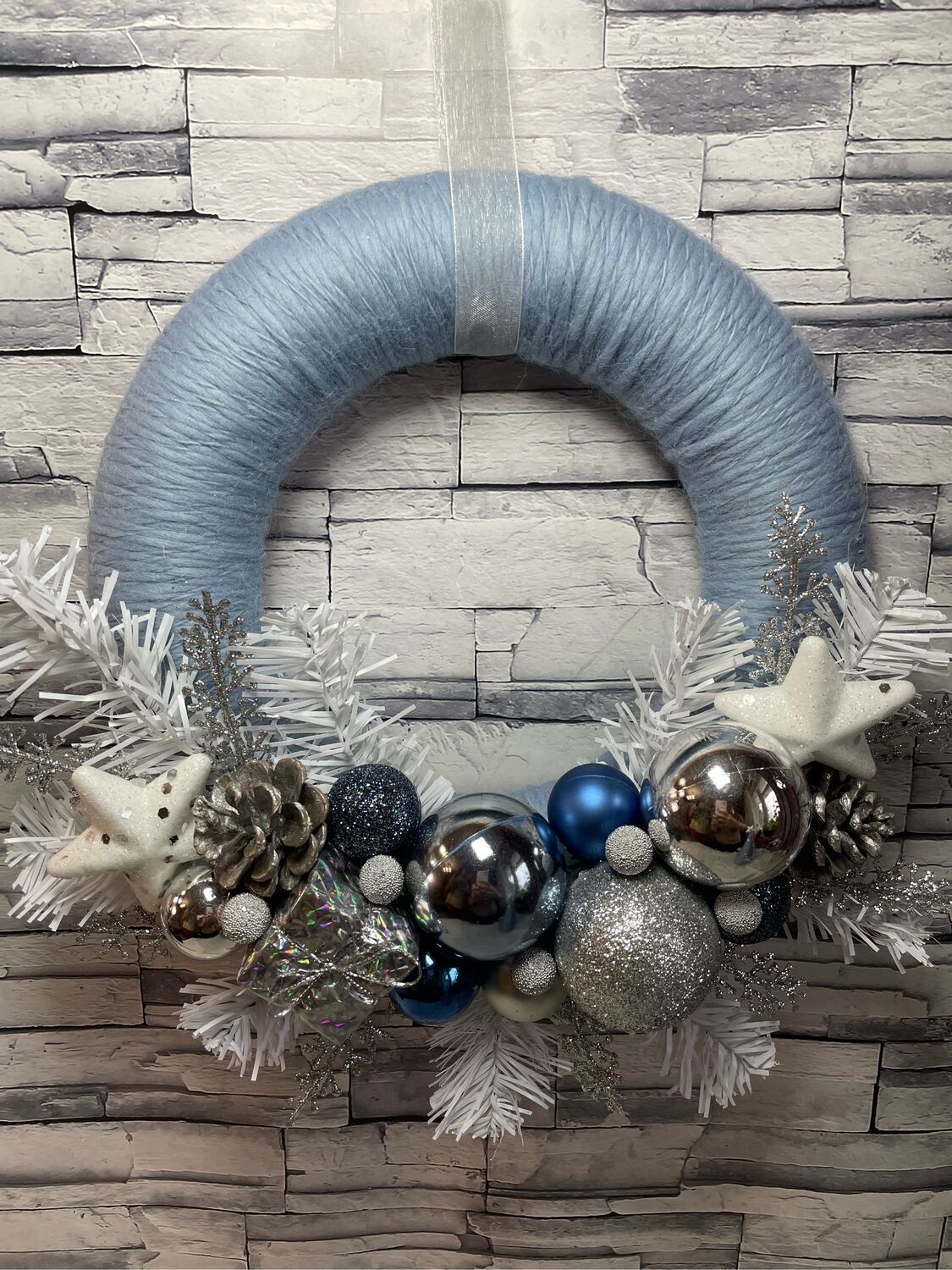 Венок новогодний в голубом цвете. Ручная работа в интернет-магазине ...