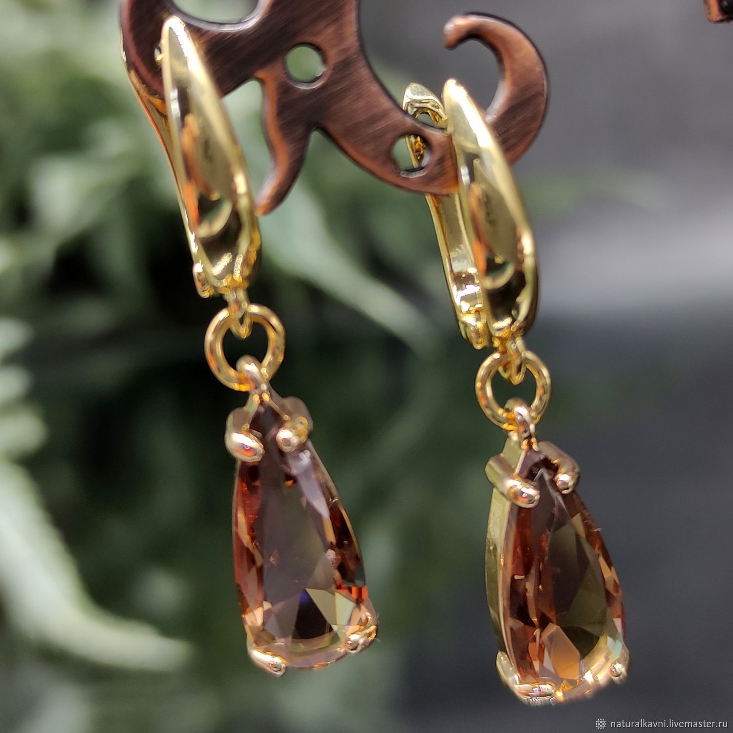 Серьги женские из фианитов под натуральный раухтопаз купить в интернет ...