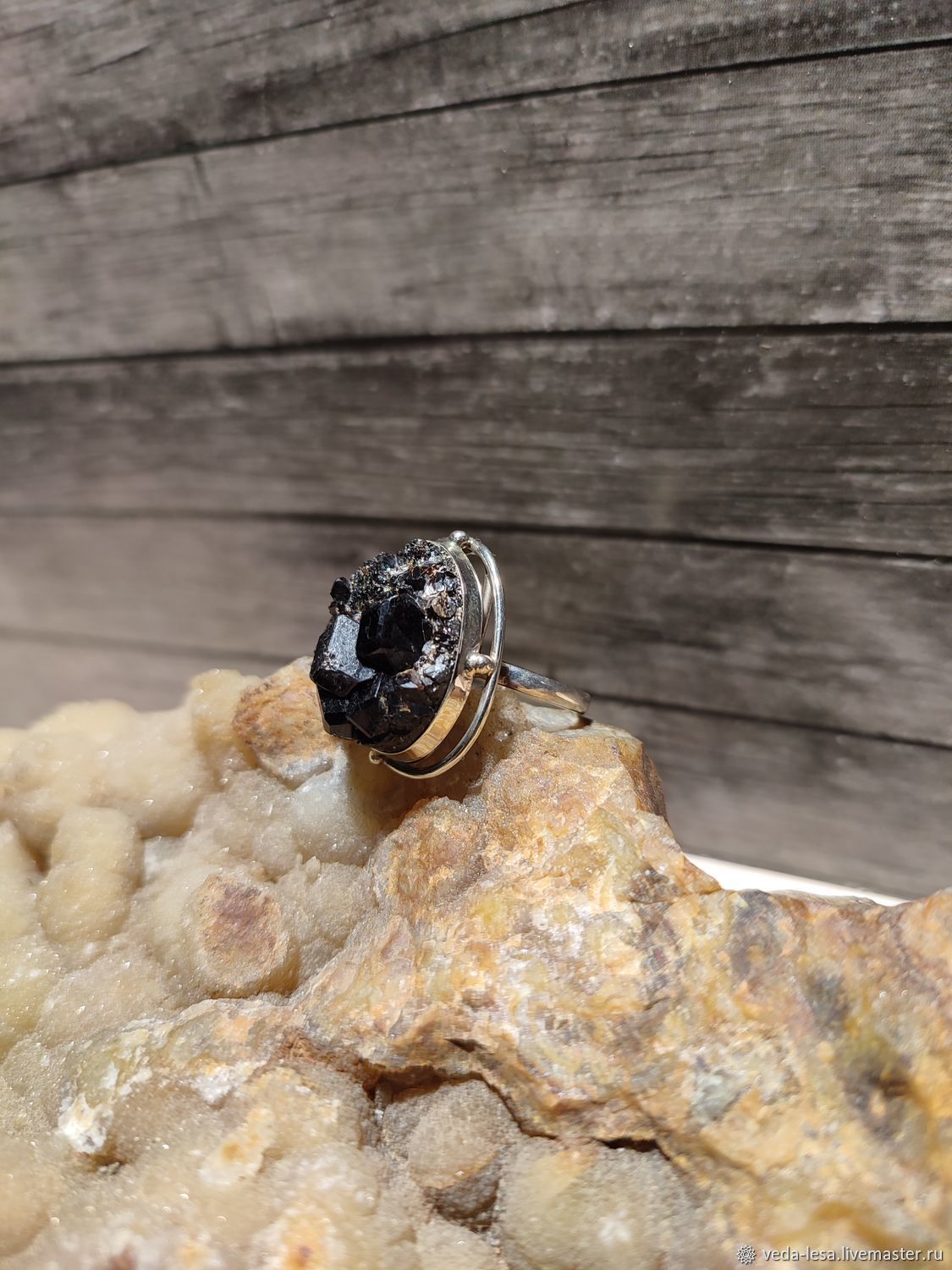 Гранат андрадит кольцо "Черногорье" купить в интернет-магазине Ярмарка ...