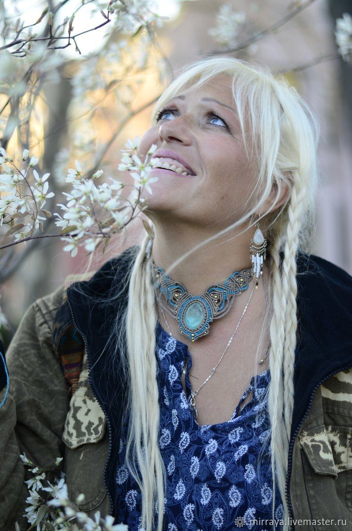Колье микромакраме с бирюзой купить в интернет-магазине Ярмарка Мастеров по цене 2000 ...