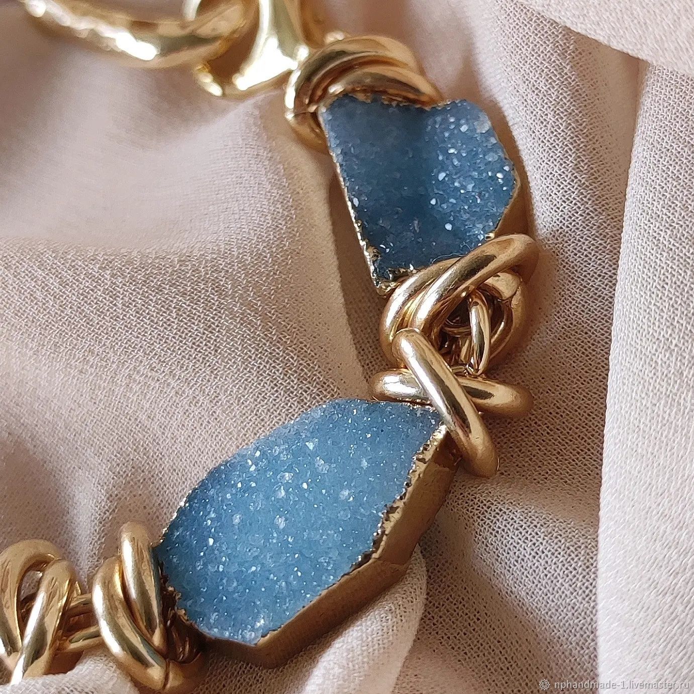 Браслет с камнями. Браслет из натуральных камней голубой кварц купить в ...