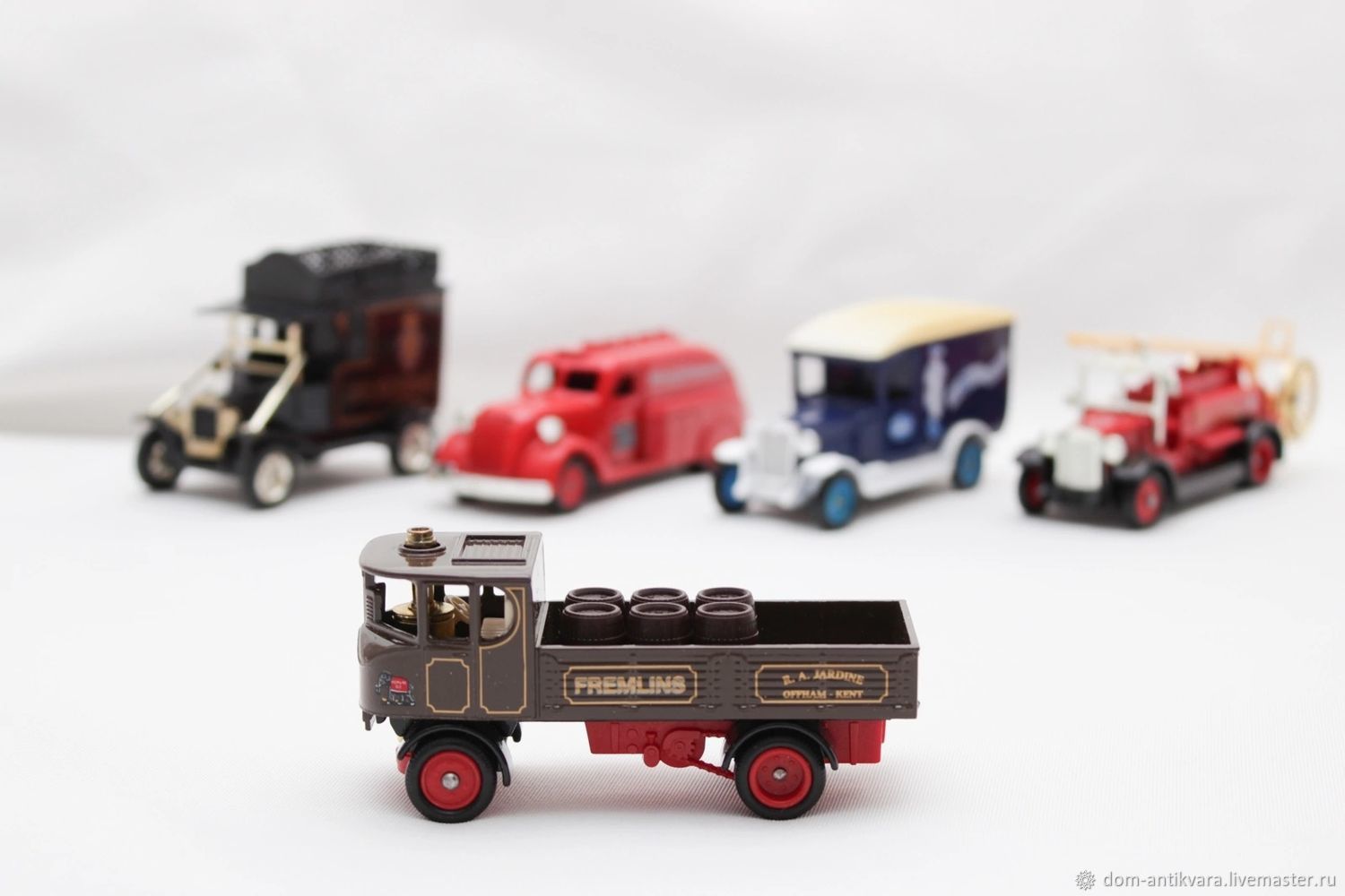 Винтаж: Модели ретро автомобилей купить в интернет-магазине Ярмарка ...