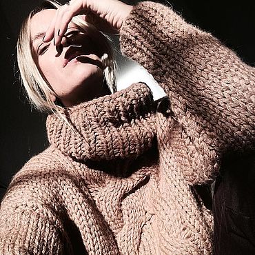 Свитеры – купить на Ярмарке Мастеров | Ручная работа и хенд мейд