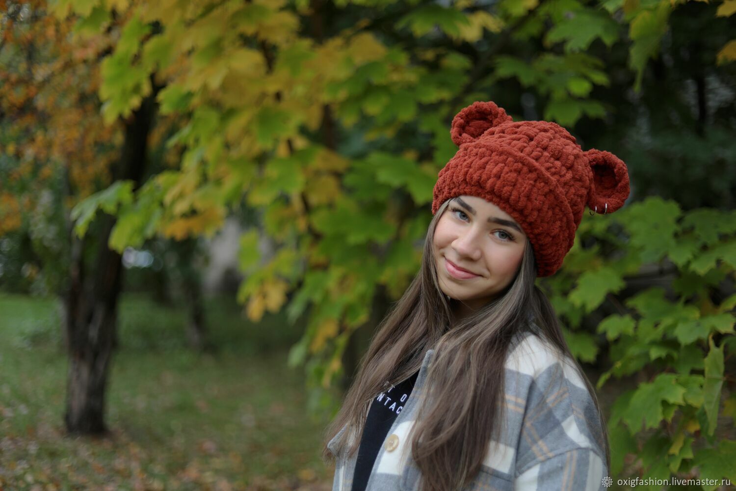 Пушистая вязаная вручную шапка с ушами МЕДВЕЖОНОК в интернет-магазине ...