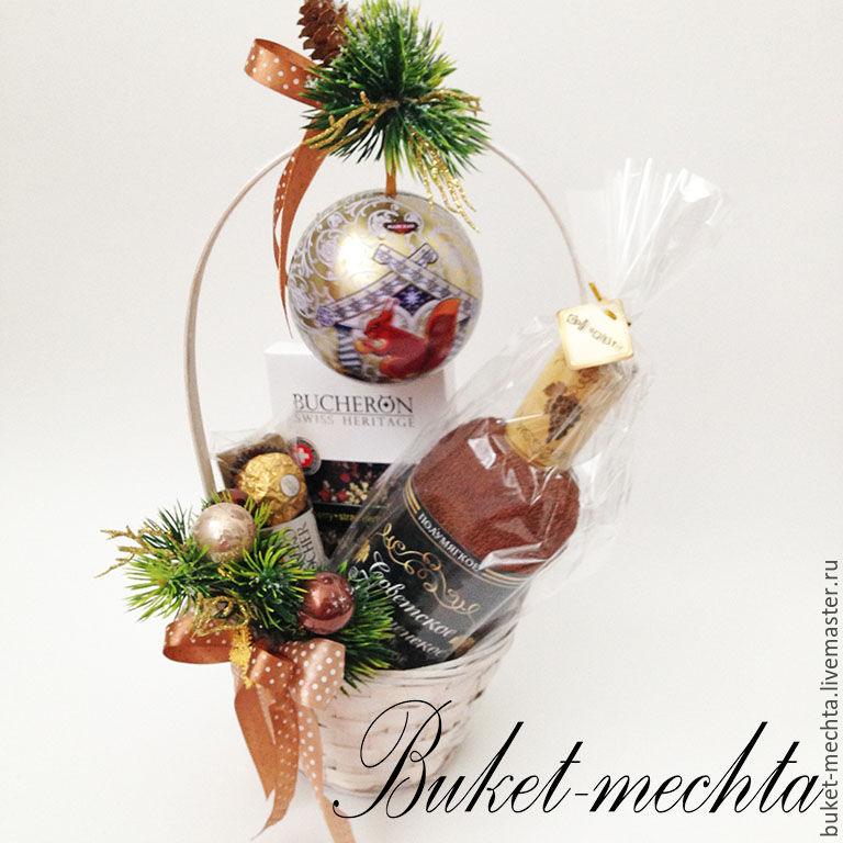 Мини новогодняя корзина со сладостями и чаем в интернет-магазине на ...