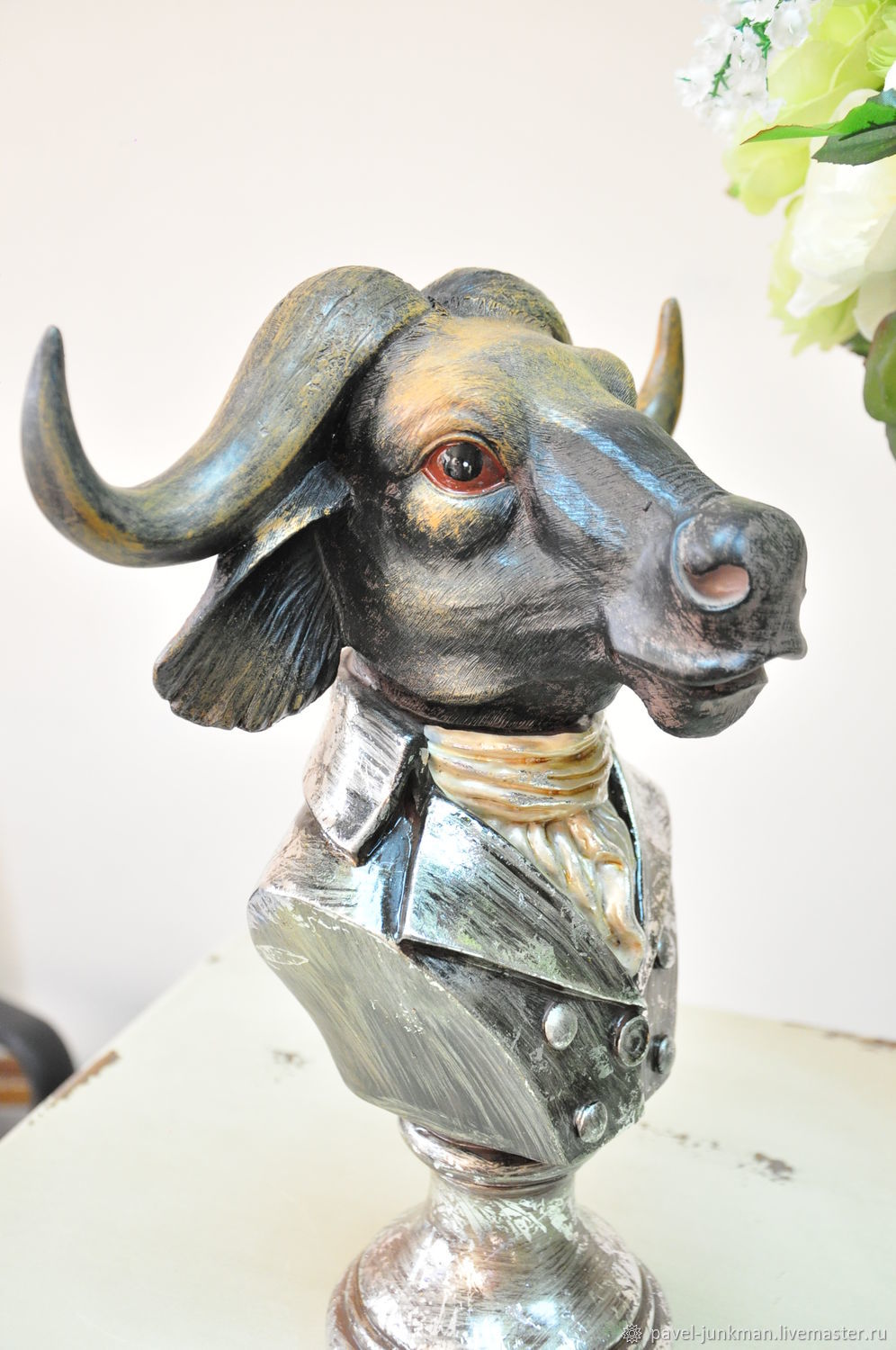 Статуэтка бюст Быка Вола Буйвола – купить онлайн на Ярмарке Мастеров – KH8GCRU | Статуэтки, Азов