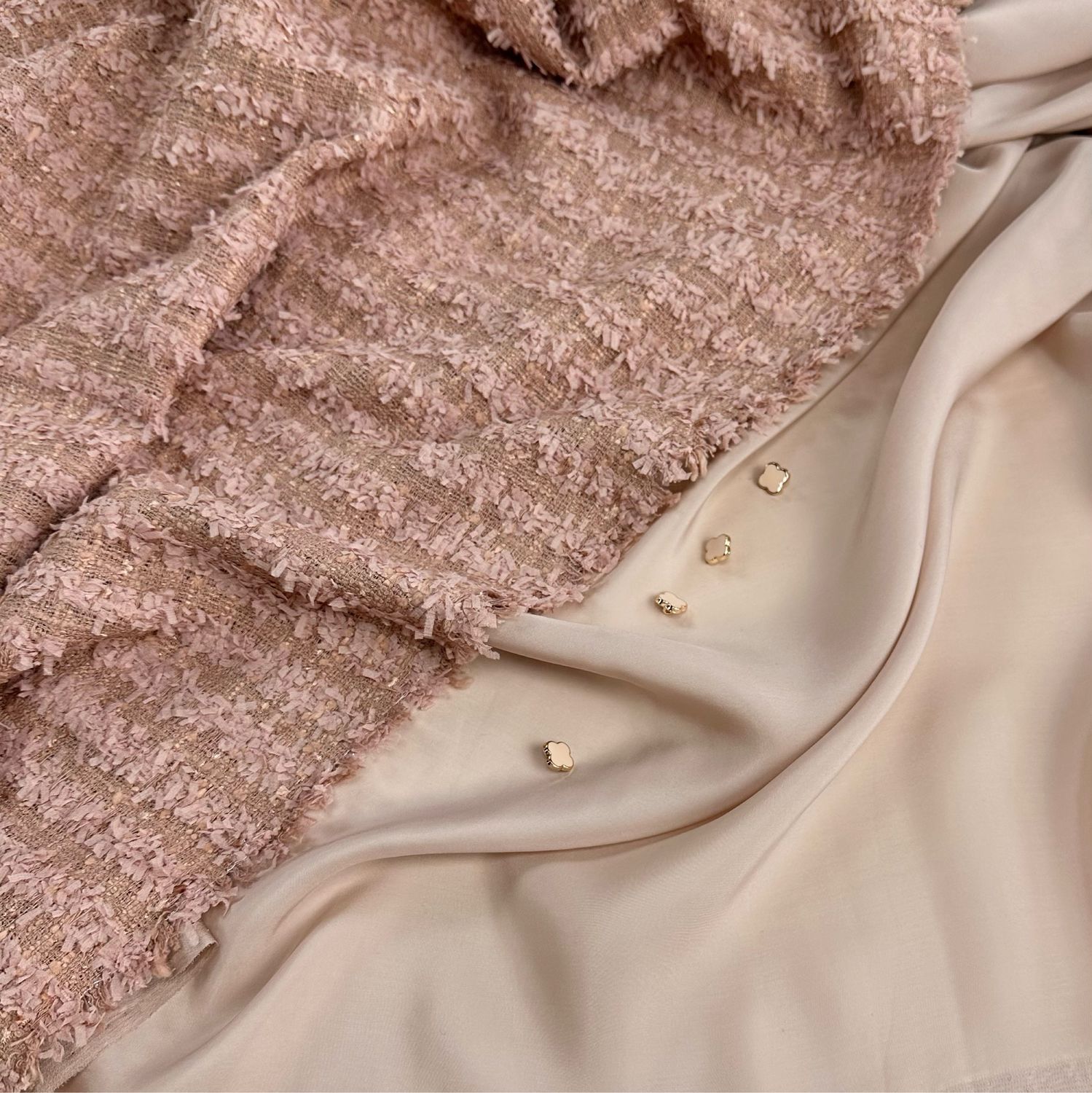 Шелк туаль припыленно-пудровый купить в интернет-магазине Ярмарка ...