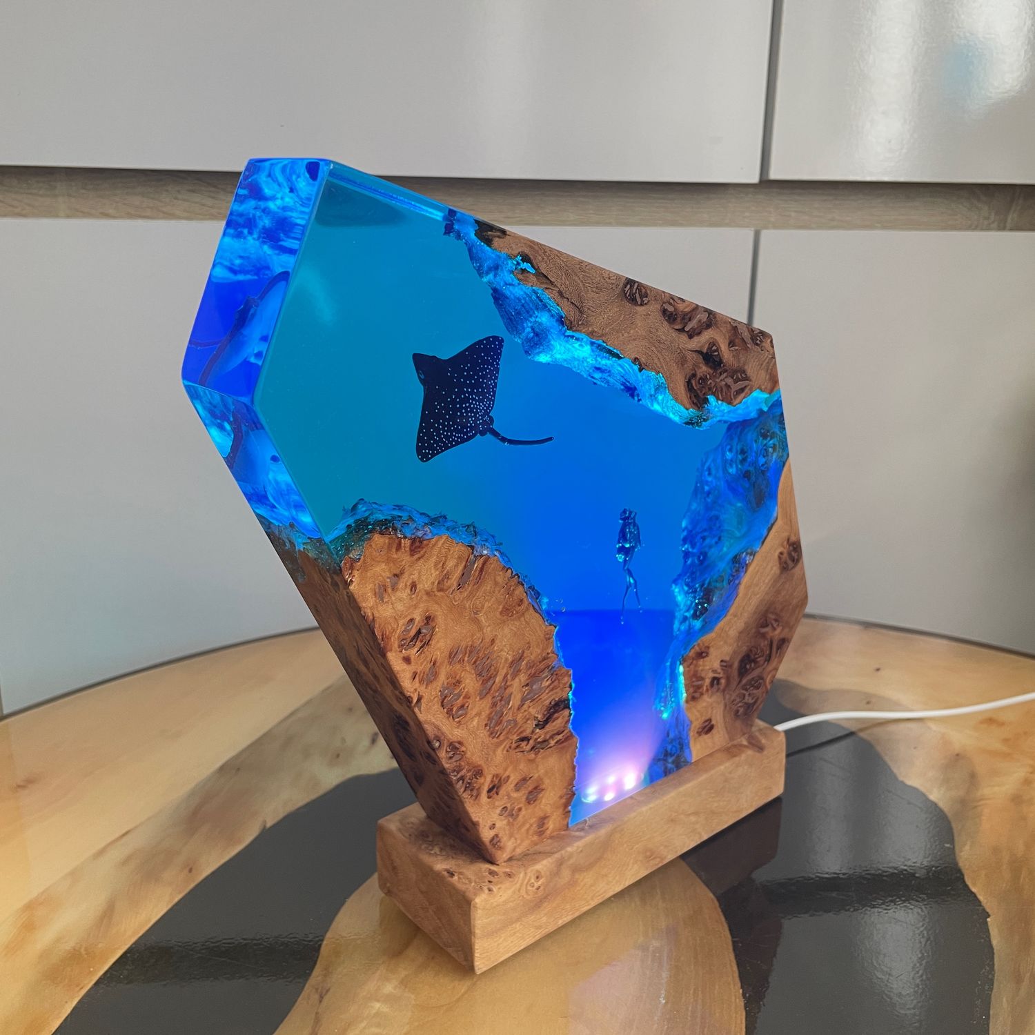 Светильник / Ночник из эпоксидной смолы в интернет-магазине Ярмарка ...