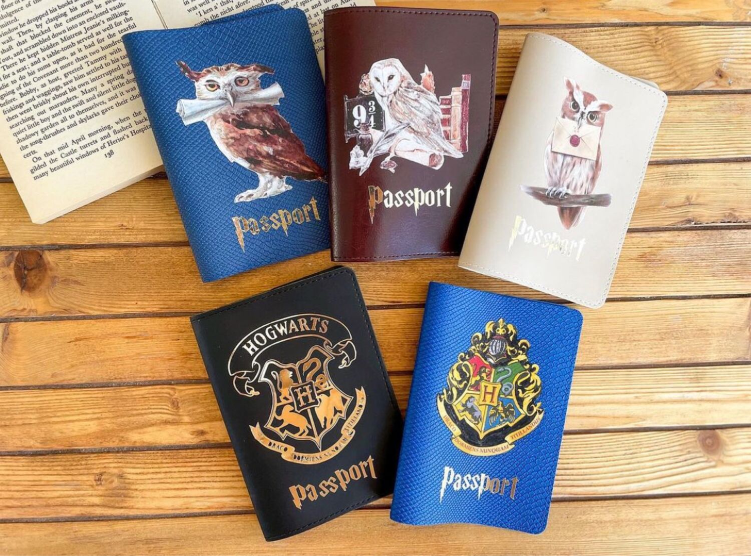 Обложки на паспорт Гарри Поттер купить в интернет-магазине Ярмарка Мастеров по цене 300 ...
